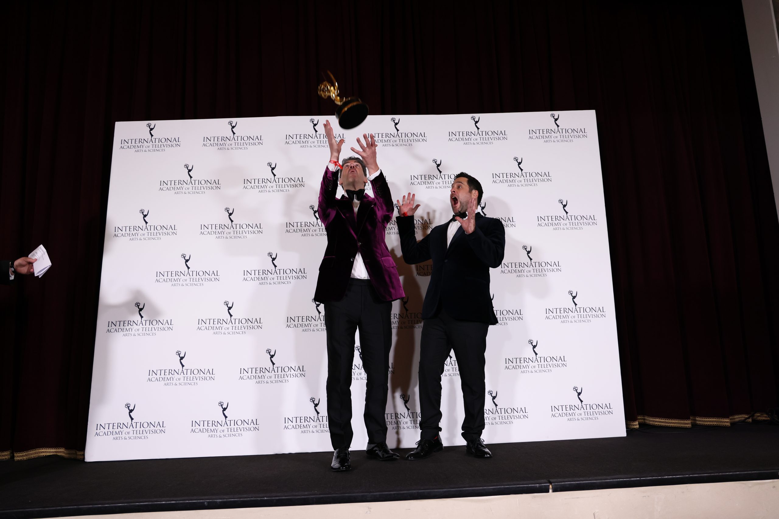 2022 INTERNATIONAL EMMY® WINNERS & PRESSROOM [unitegallery ...