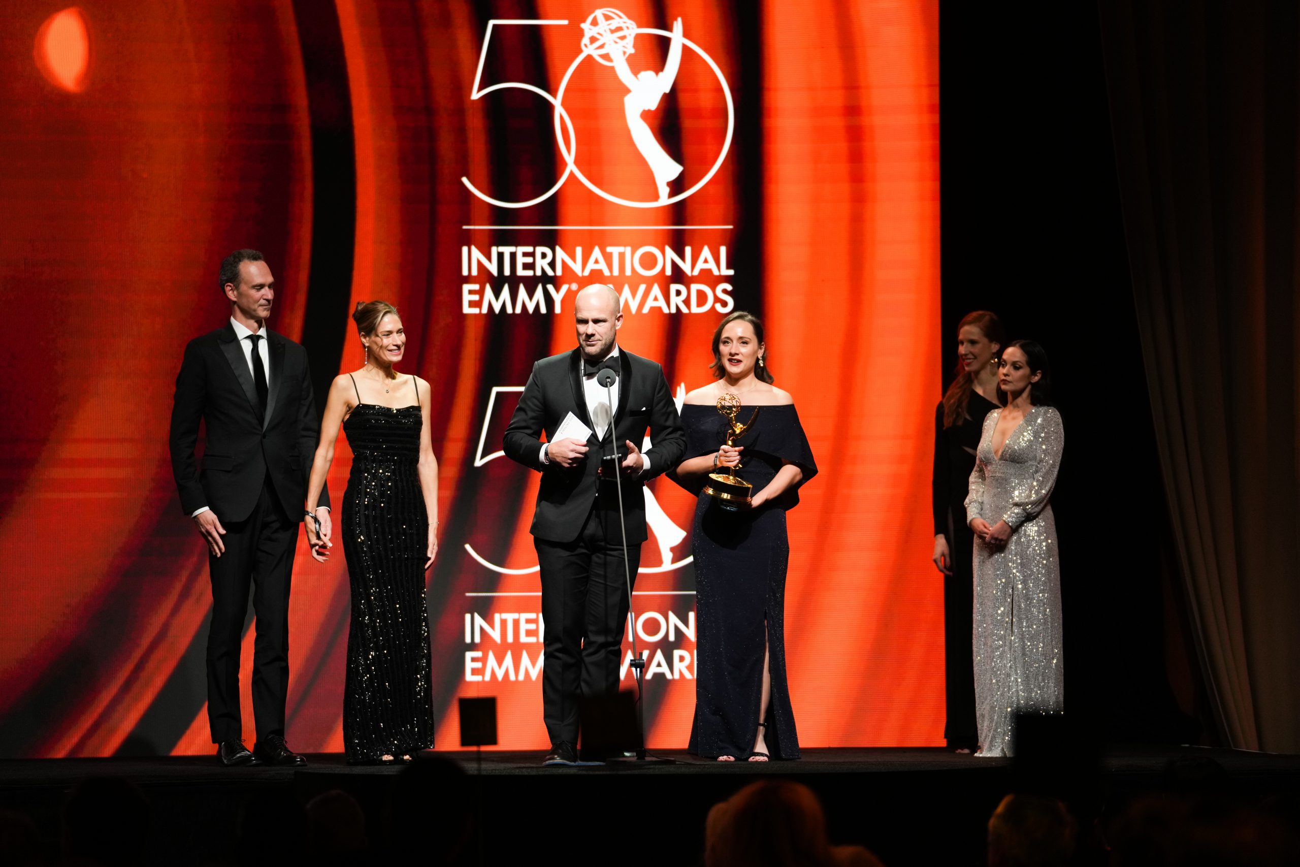 2022 INTERNATIONAL EMMY® AWARDS GALA [unitegallery 2022gala ...